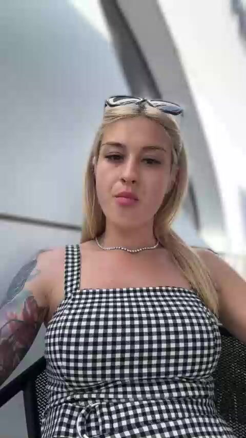 Laurennhoney 2024 06 24 1408 Webcam Video